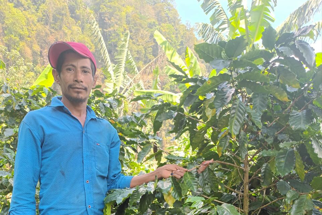 Elder Daniel Flores Valdivia - farmers